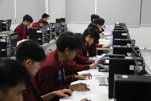 Mahasiswa FTI Untar Jalani Ujian Tengah Semester Ganjil 2025/2026 ...